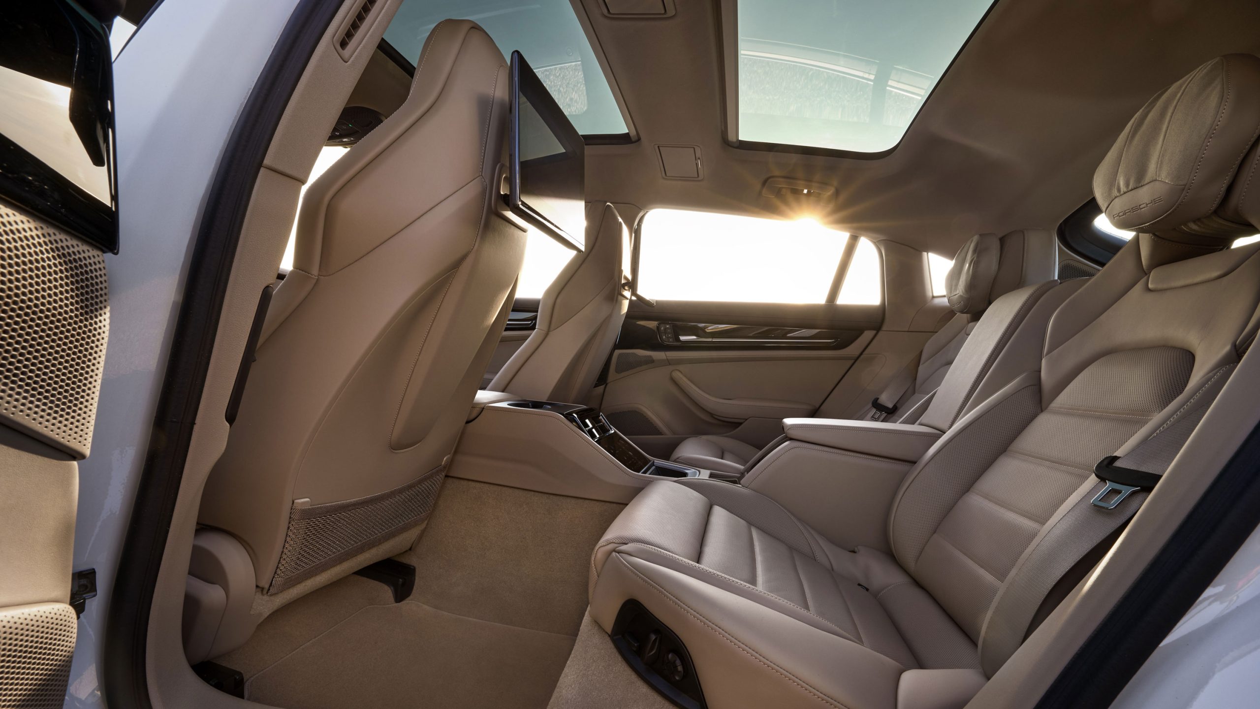 The 2025 Porsche Panamera perfectly balances luxury ride and great ...
