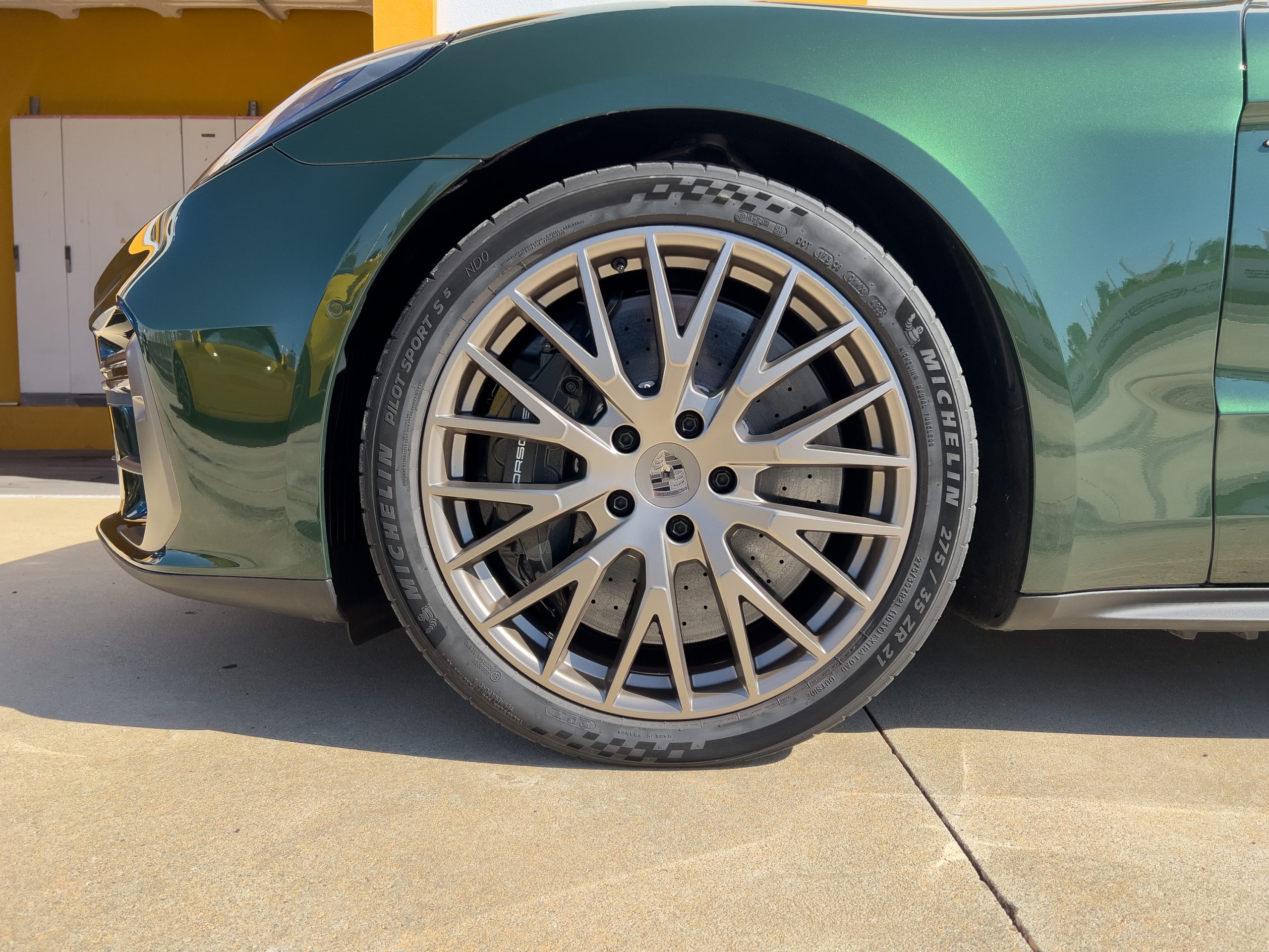The 2025 Porsche Panamera perfectly balances luxury ride and great ...