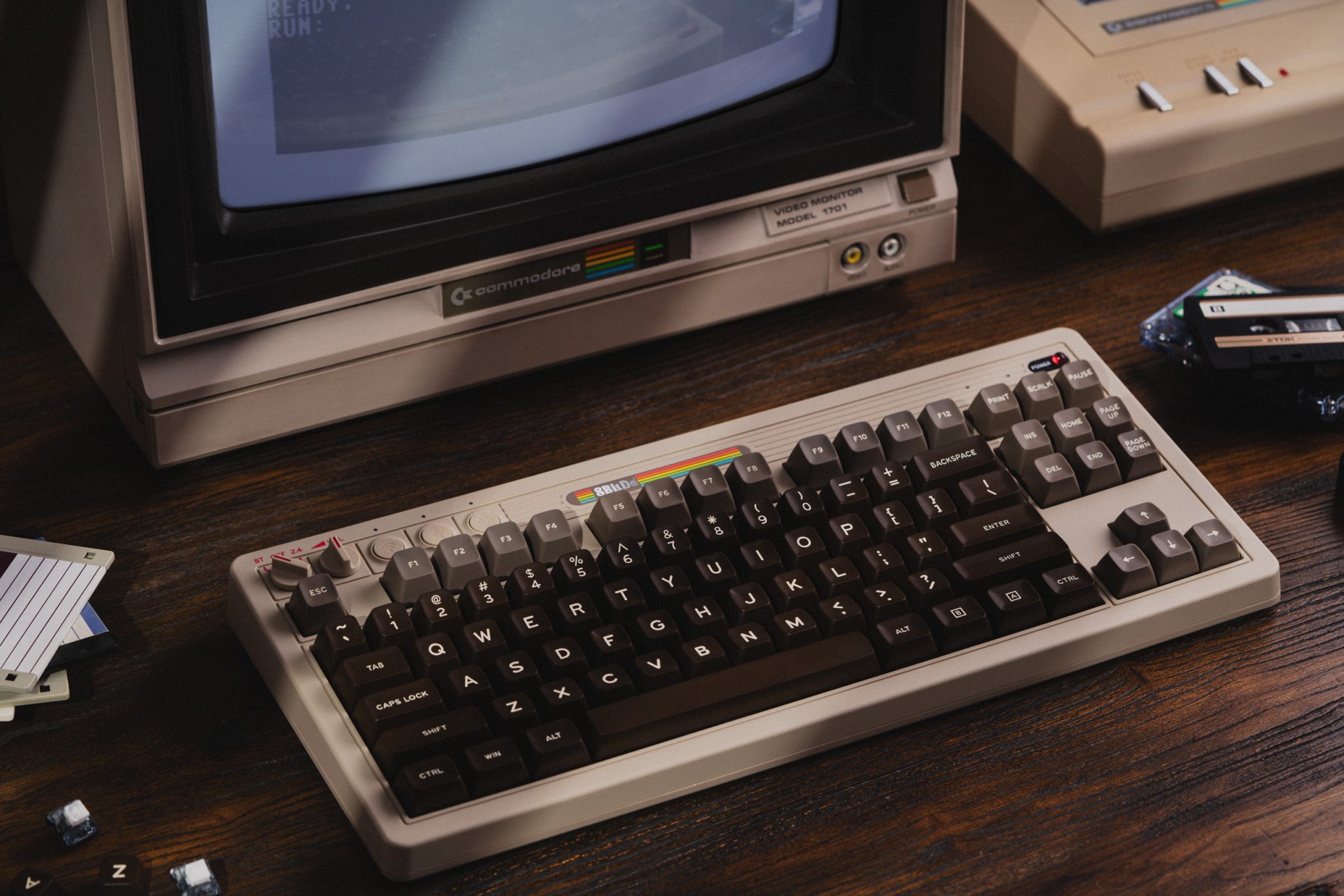 8BitDo’s $100 wireless mechanical keyboard is a tribute to Commodore 64 - Ars Technica