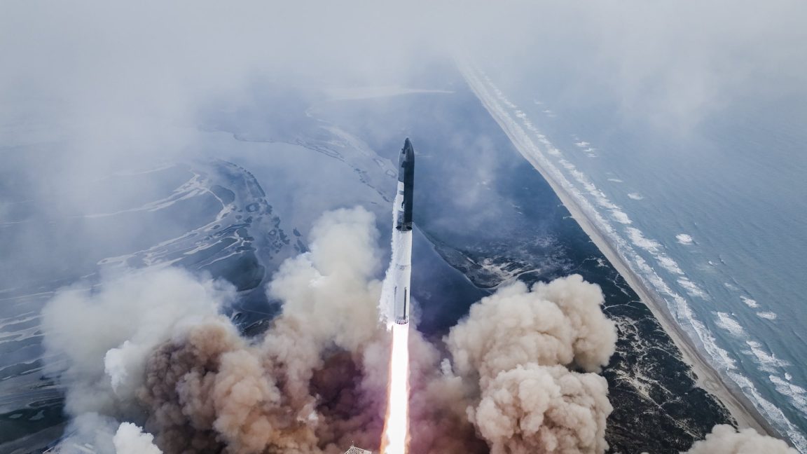 Rocket Report: Starship heats up in third flight; Chinese lunar launch ...