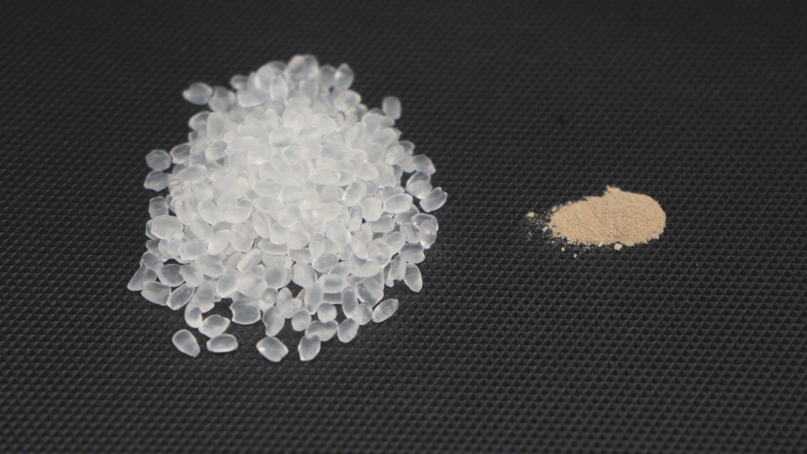 Researchers make a plastic that includes bacteria that can digest it ...