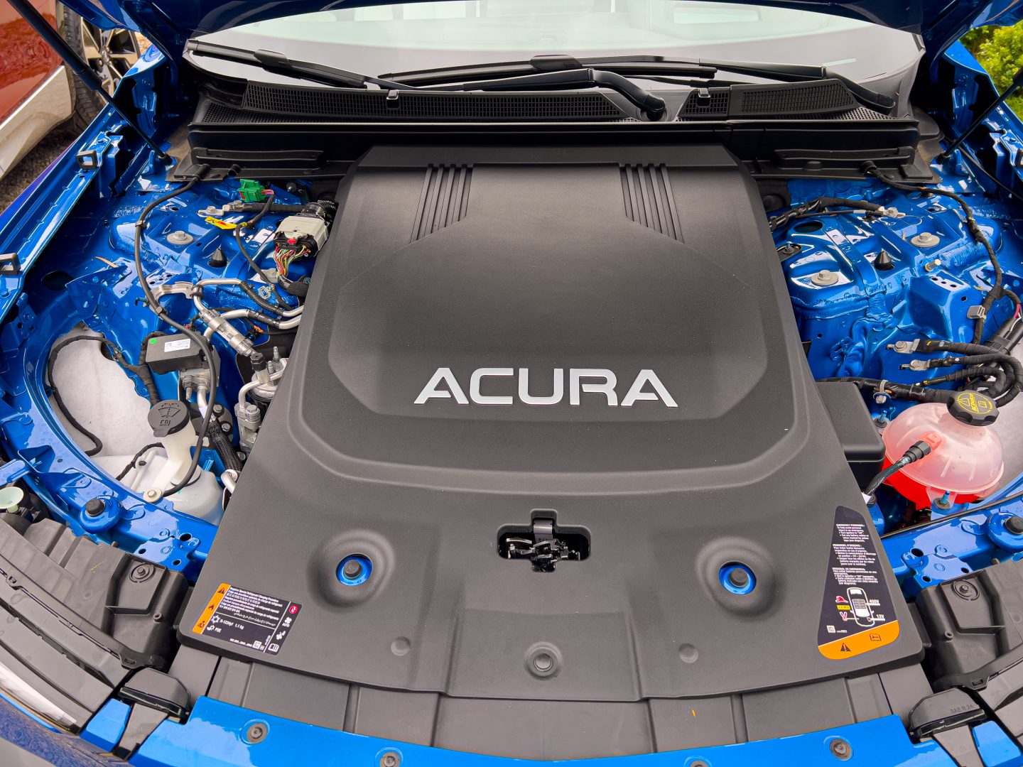 The 2024 Acura ZDX Type-S: This electric SUV feels polished but heavy ...