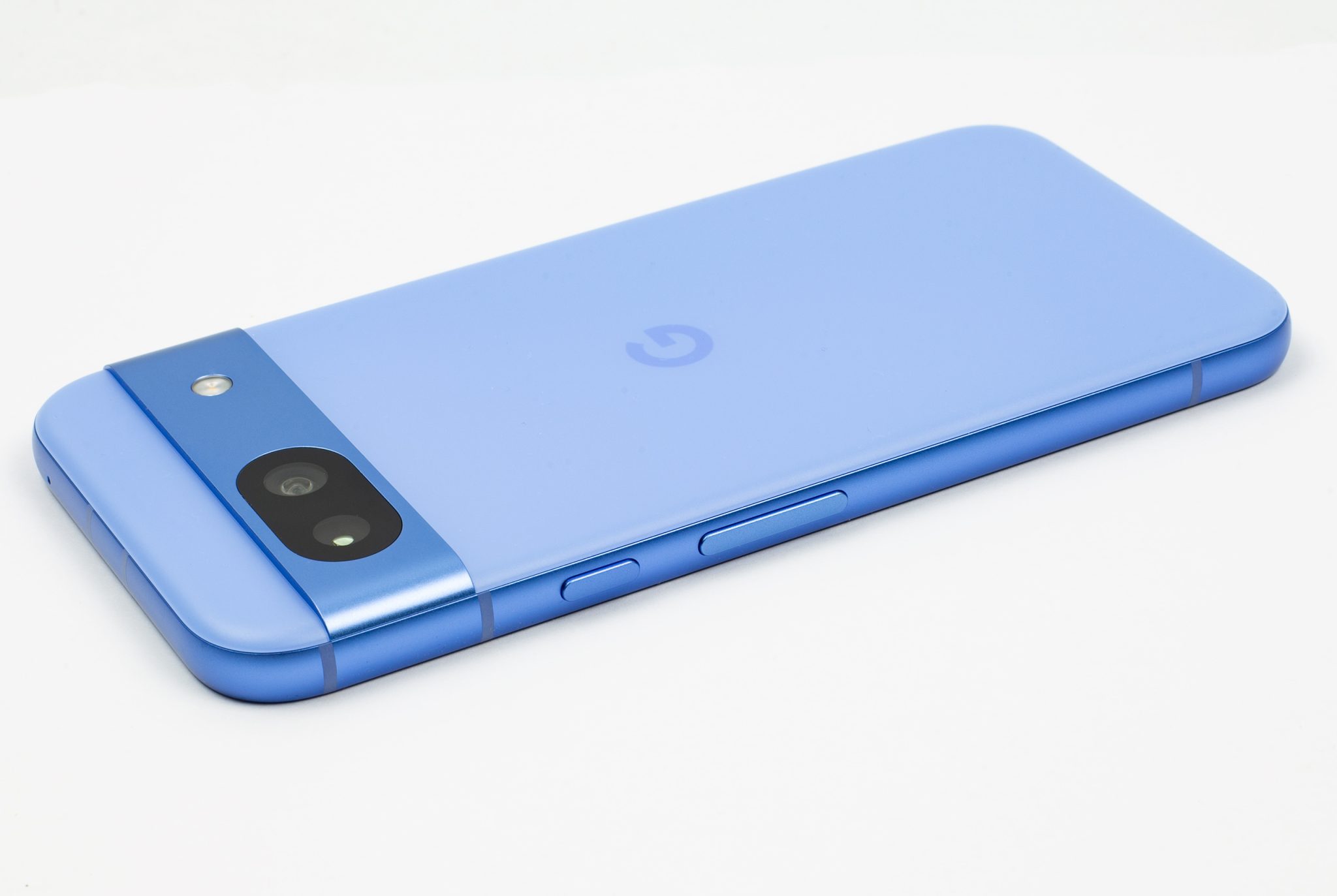 Pixel 8a review—Google’s budget champion gets even better - Ars Technica