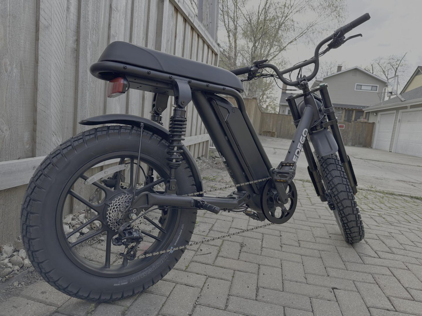 Pedego Moto review: Fast and furious fun for $4,000 - Ars Technica