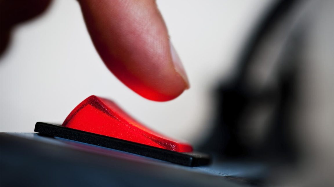 Outcry from big AI firms over California AI “kill switch” bill - Ars ...