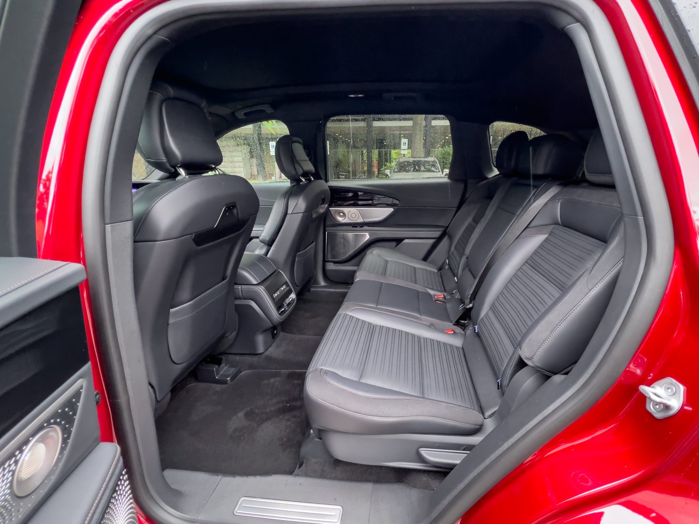 How the Lincoln Nautilus surprisingly won me over with its ride, huge ...