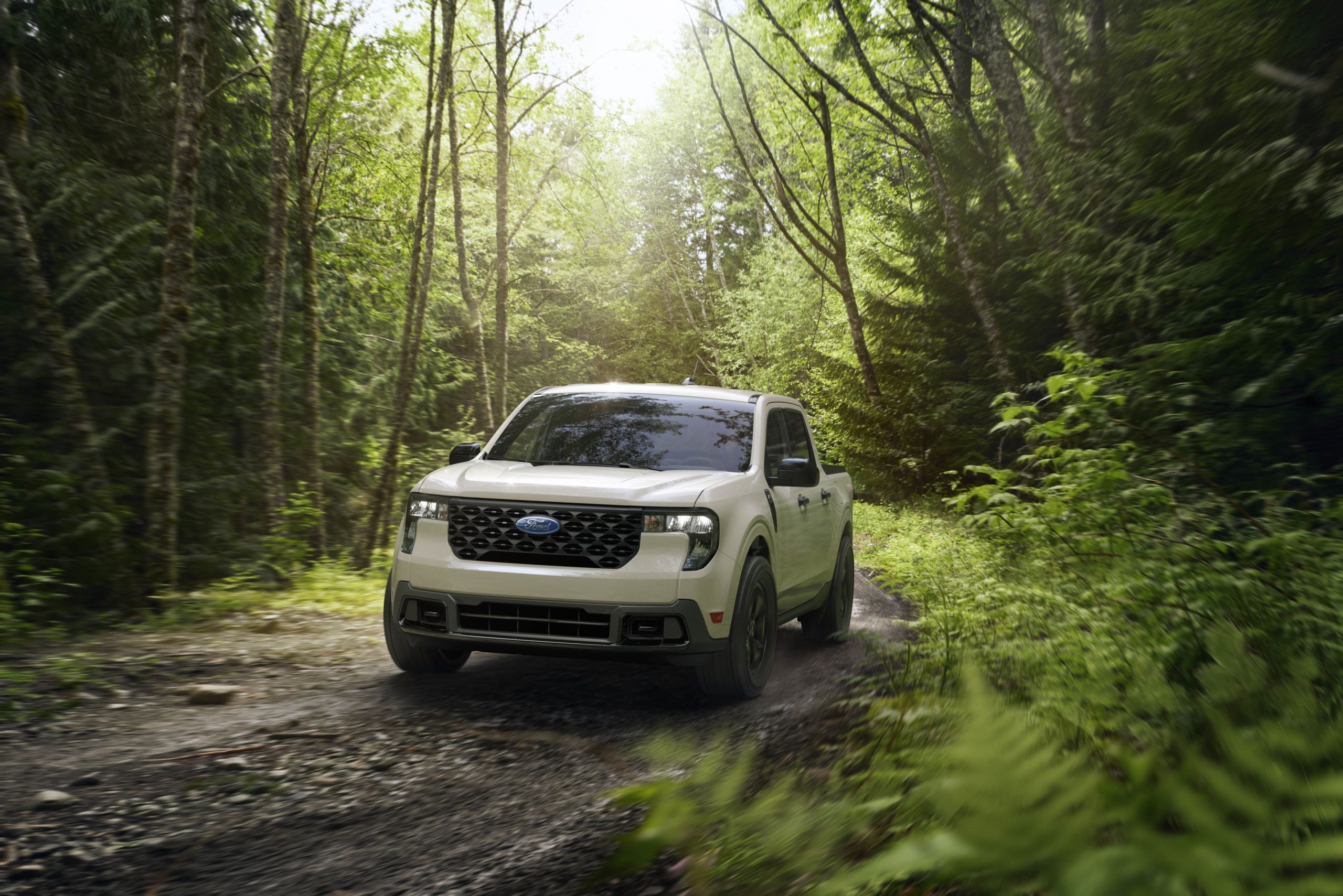 Ford facelifts its Maverick pickup, adds all-wheel-drive hybrid option ...