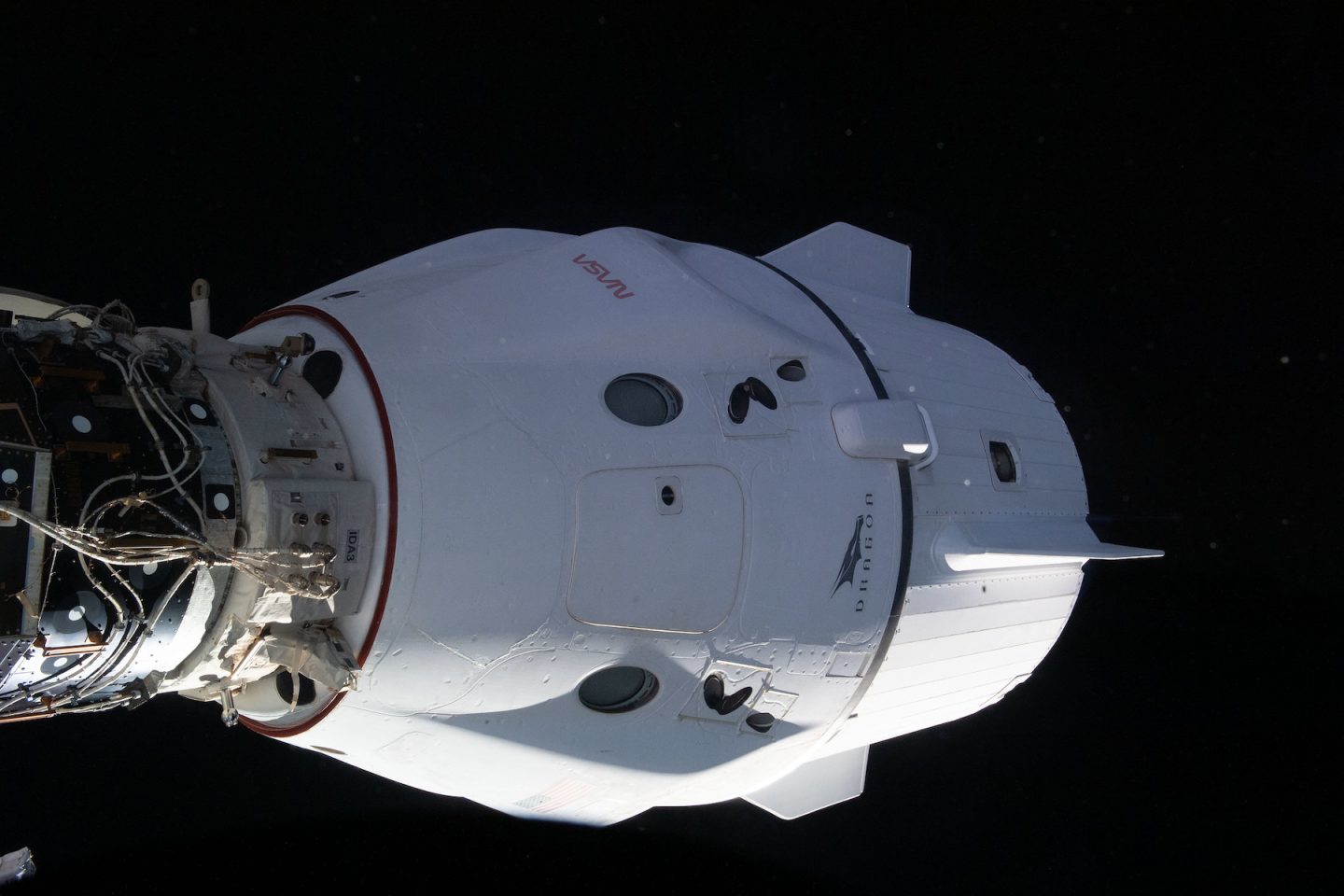 SpaceX moving Dragon splashdowns to Pacific to solve falling debris ...