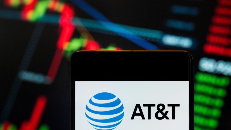 AT&T sues California in attempt to shut off old phone network - Ars ...
