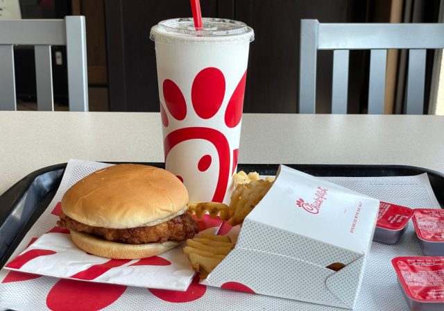 Chick-fil-A plans to launch streaming service with original shows - Ars ...