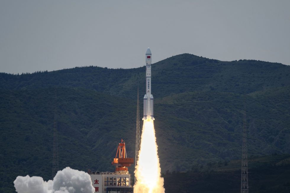 China’s Long March 6A rocket is making a mess in low-Earth orbit - Ars ...