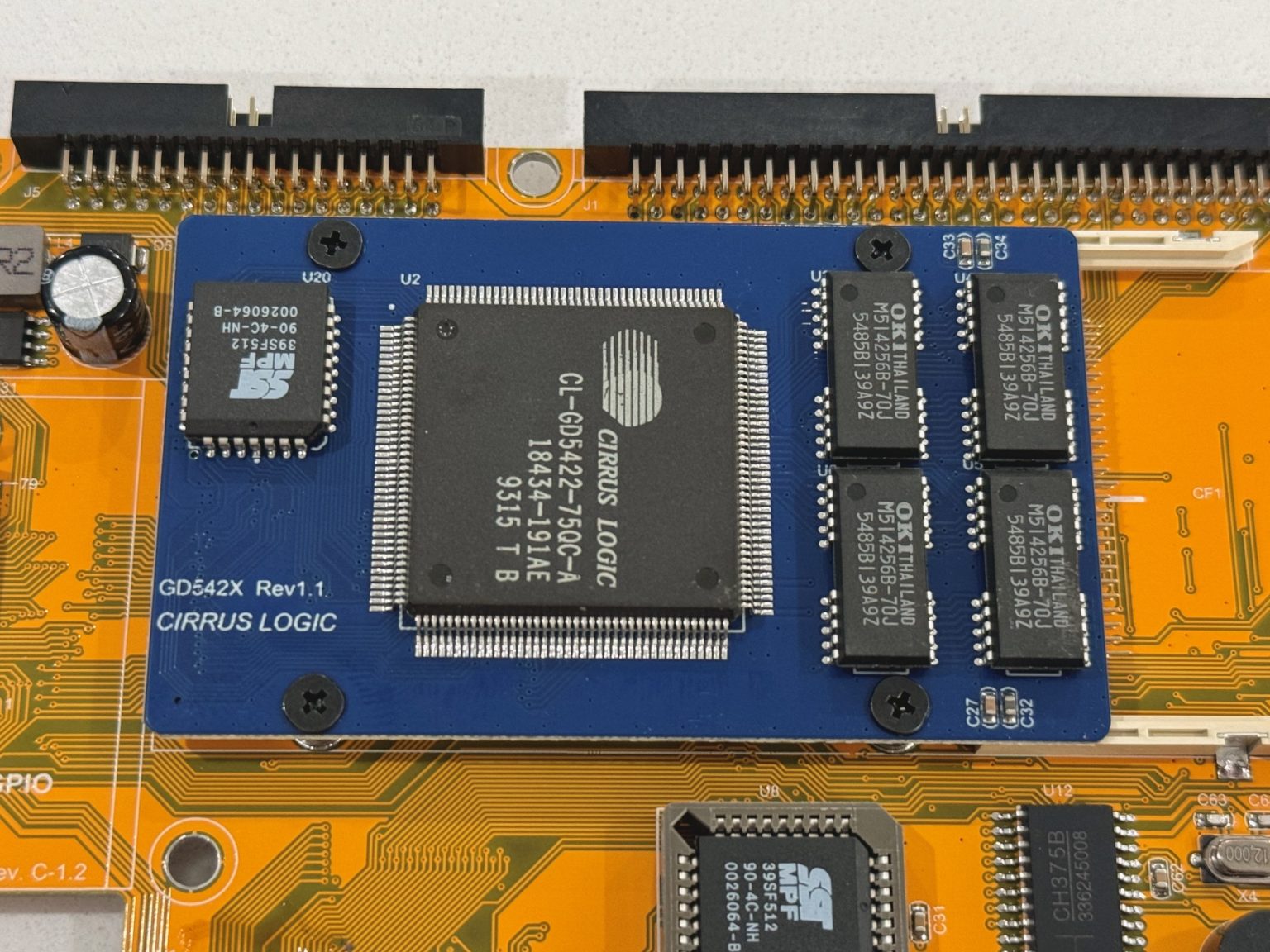 A few weeks with the Pocket 386, an early-‘90s-style, half-busted retro ...