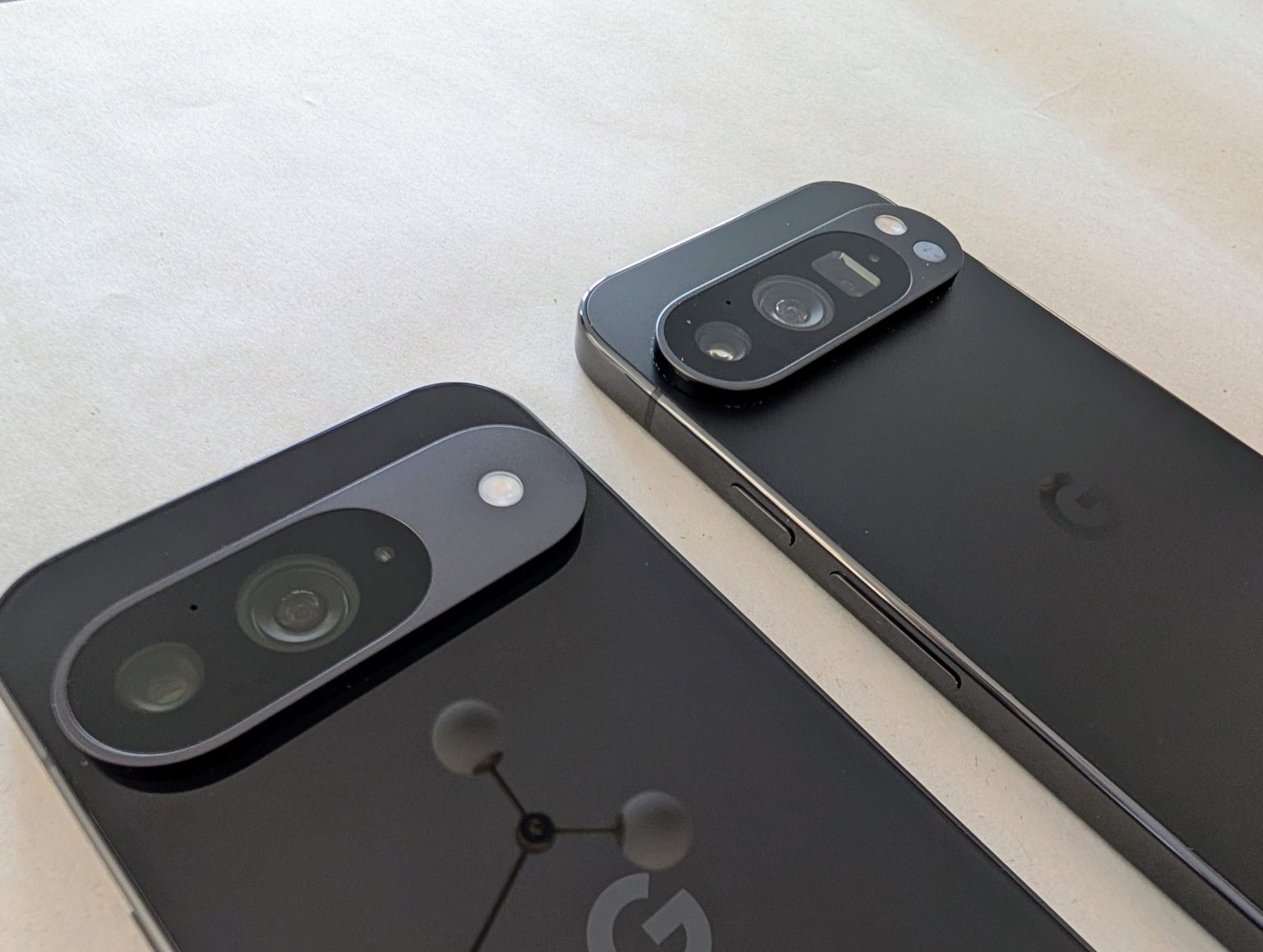 Pixel 9 family: The “just hardware” review (no AI) - Ars Technica
