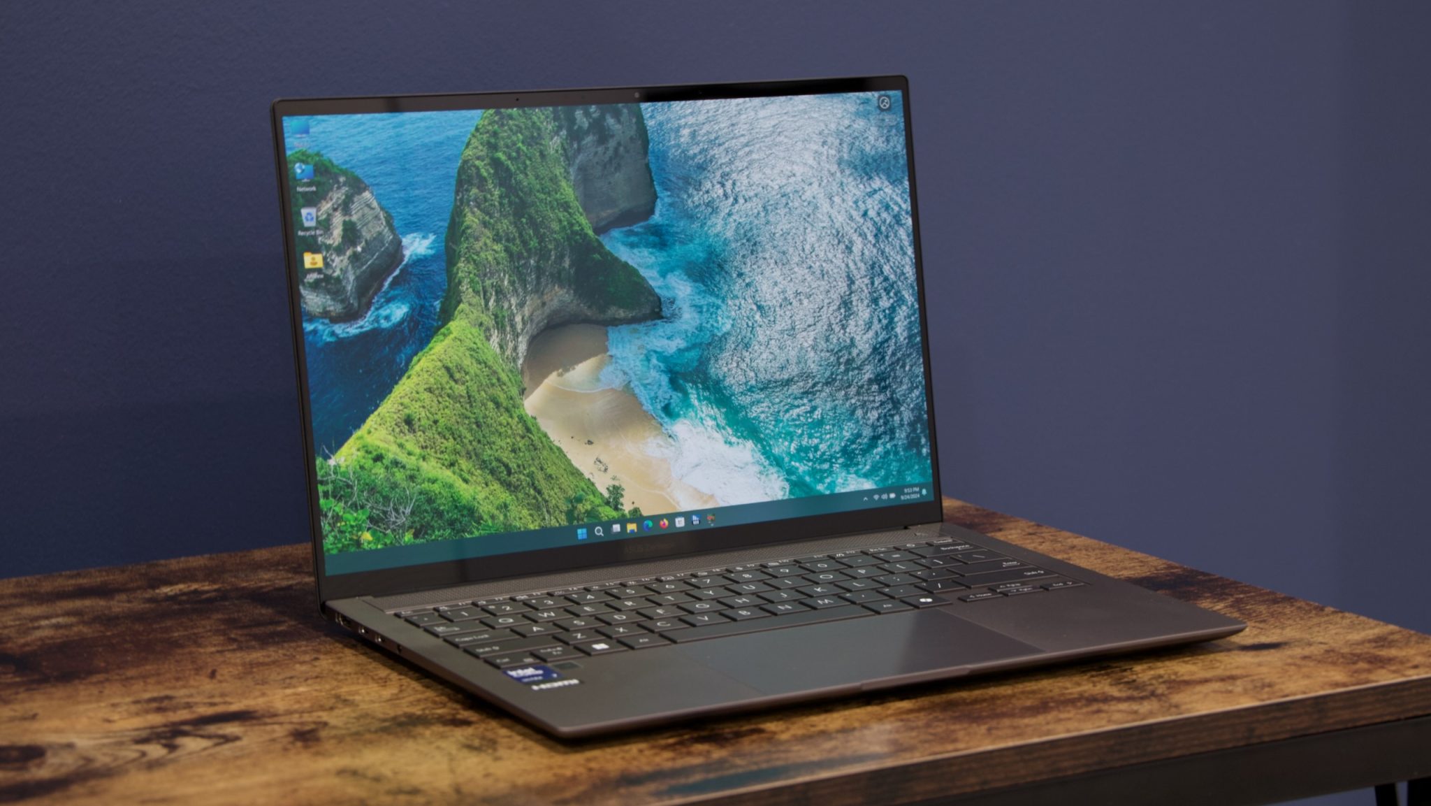 Review: Intel Lunar Lake CPUs combine good battery life and x86 ...