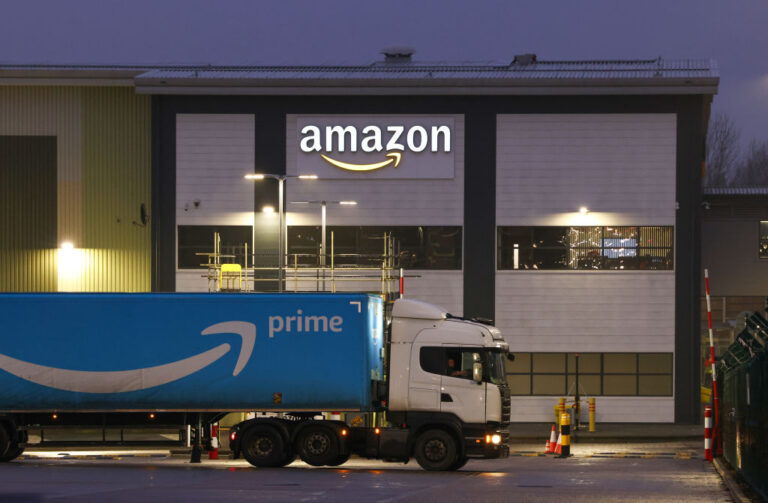 Amazon illegally refused to bargain with drivers’ union, NLRB alleges ...