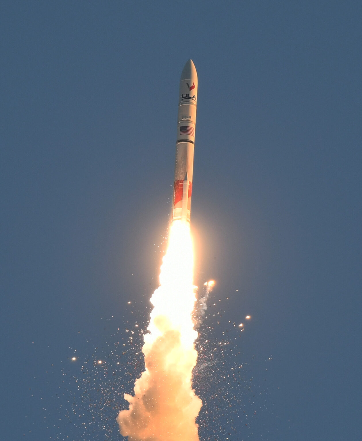 ULA’s second Vulcan rocket lost part of its booster and kept going ...