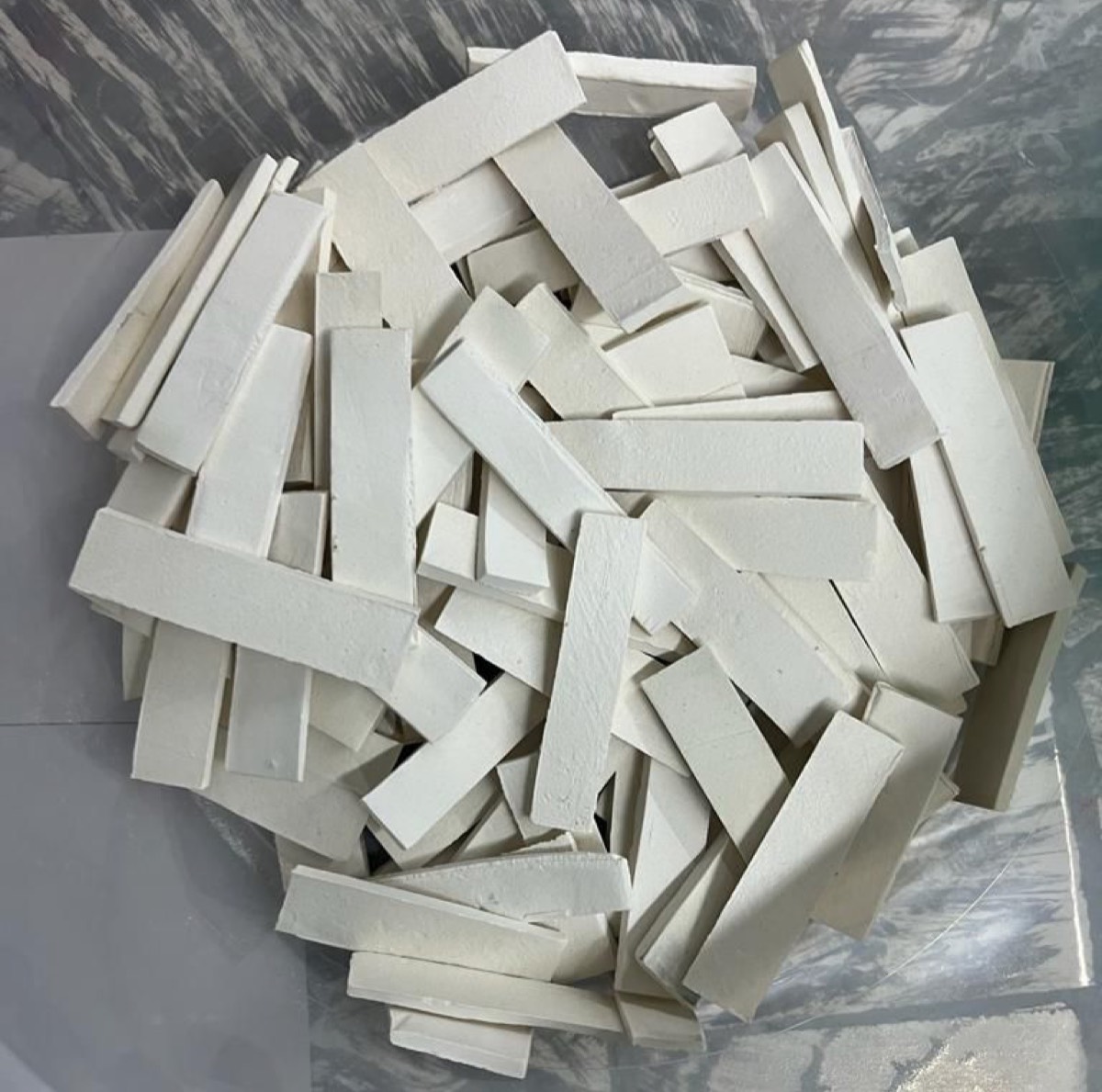 Graphene-enhanced ceramic tiles make striking art - Ars Technica