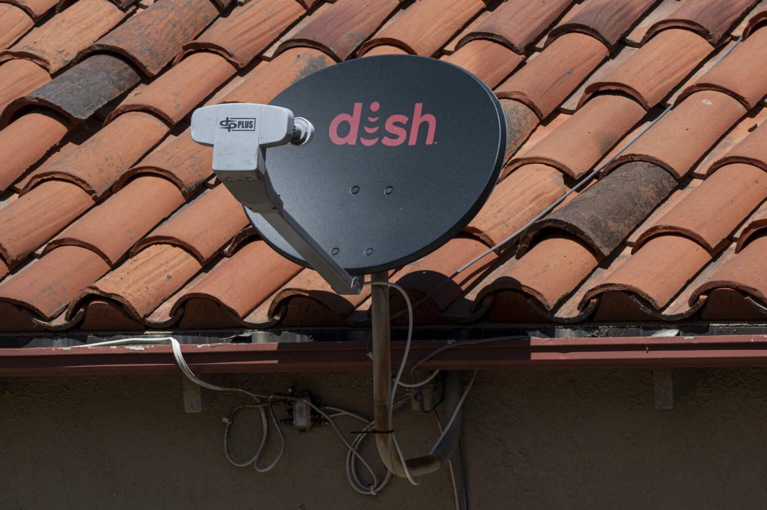 DirecTV announces termination of deal to buy Dish satellite business ...