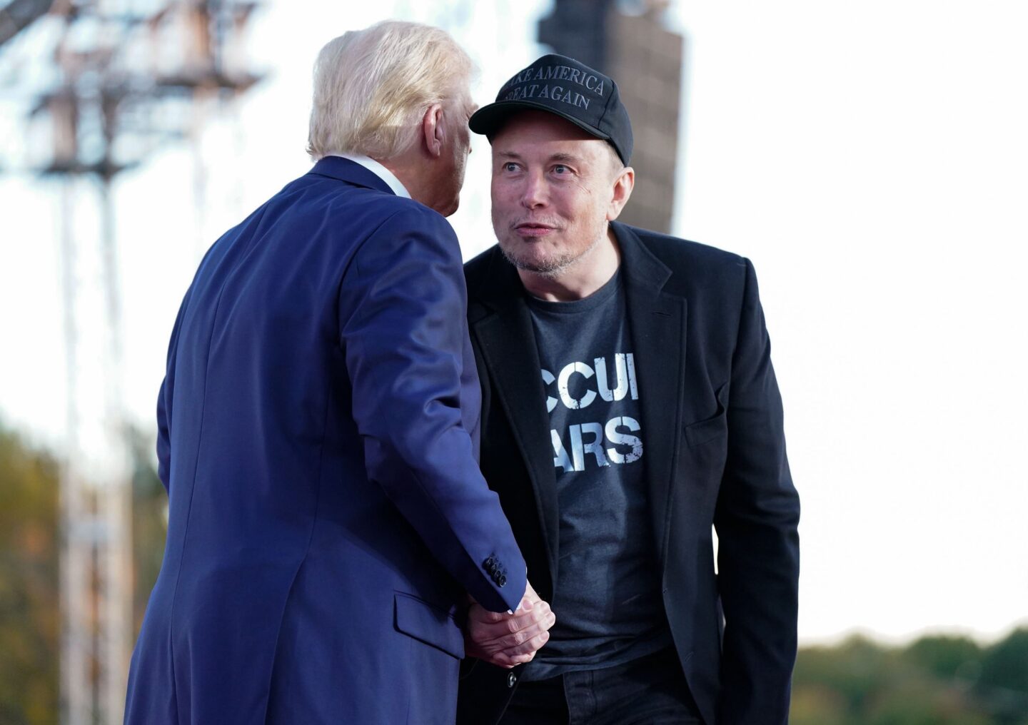 Musk’s X blocked links to JD Vance dossier after hearing from Trump ...