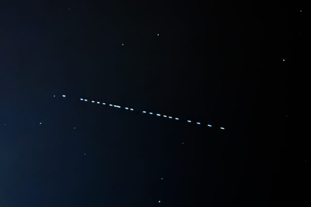 A lot of people are mistaking Elon Musk’s Starlink satellites for UAPs ...