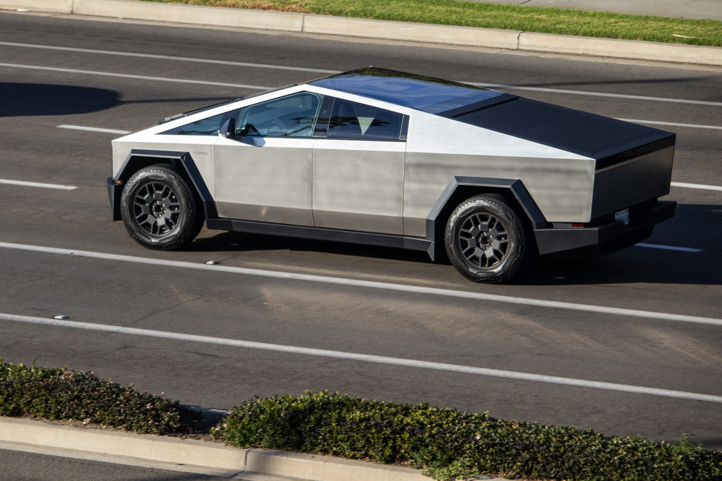 Tesla is recalling 2,431 Cybertrucks, and this time there’s no software ...
