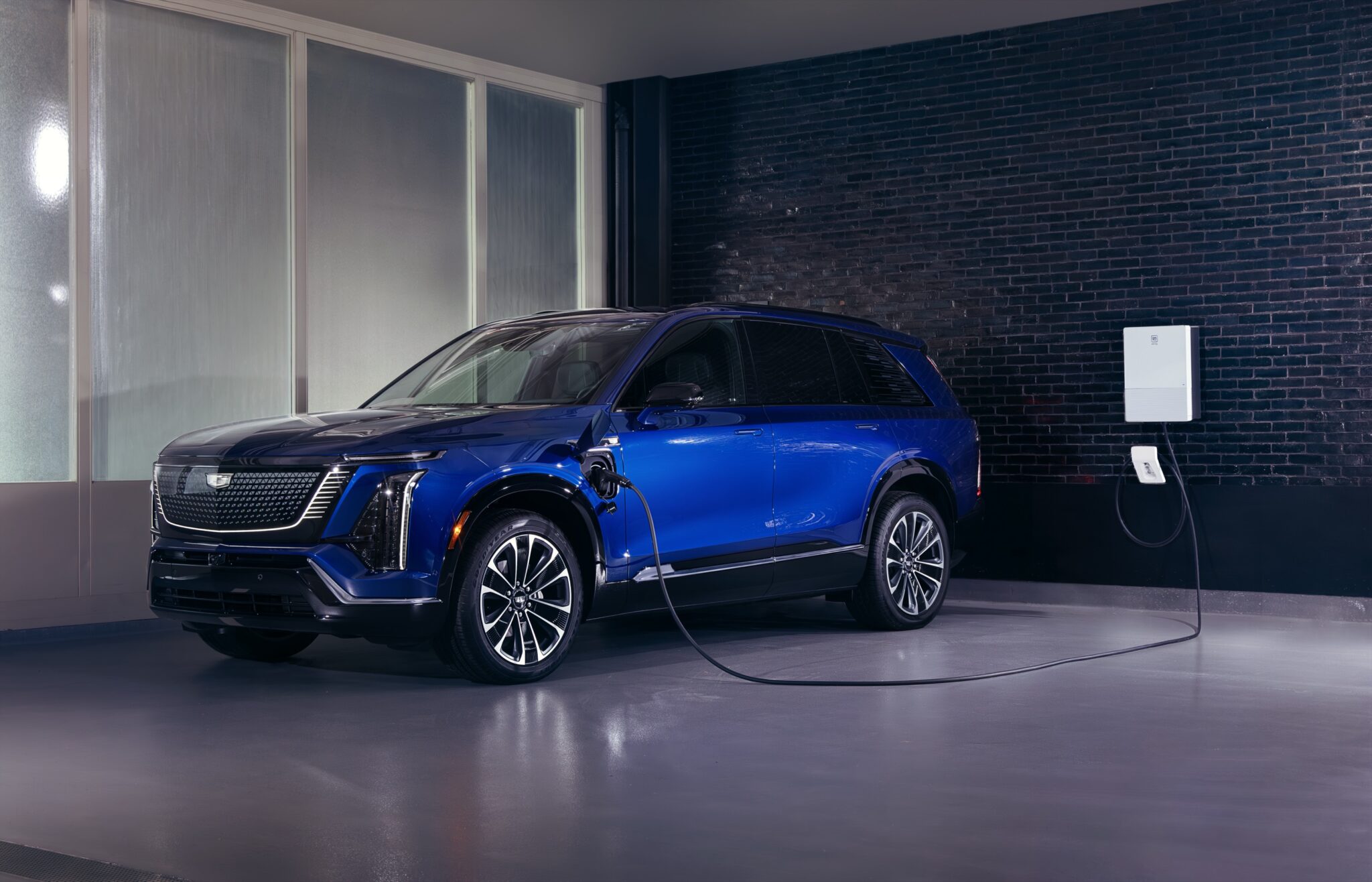 Cadillac reveals the 2026 Vistiq, a $77,395 electric SUV