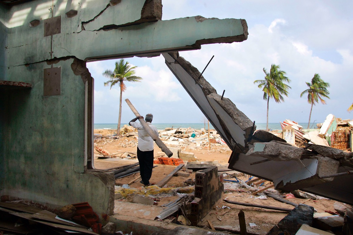 Survivors mark 20th anniversary of deadly 2004 tsunami - Ars Technica