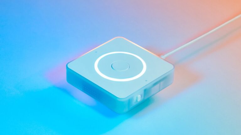 Home Assistant’s Voice Preview Edition is a little box with big privacy ...