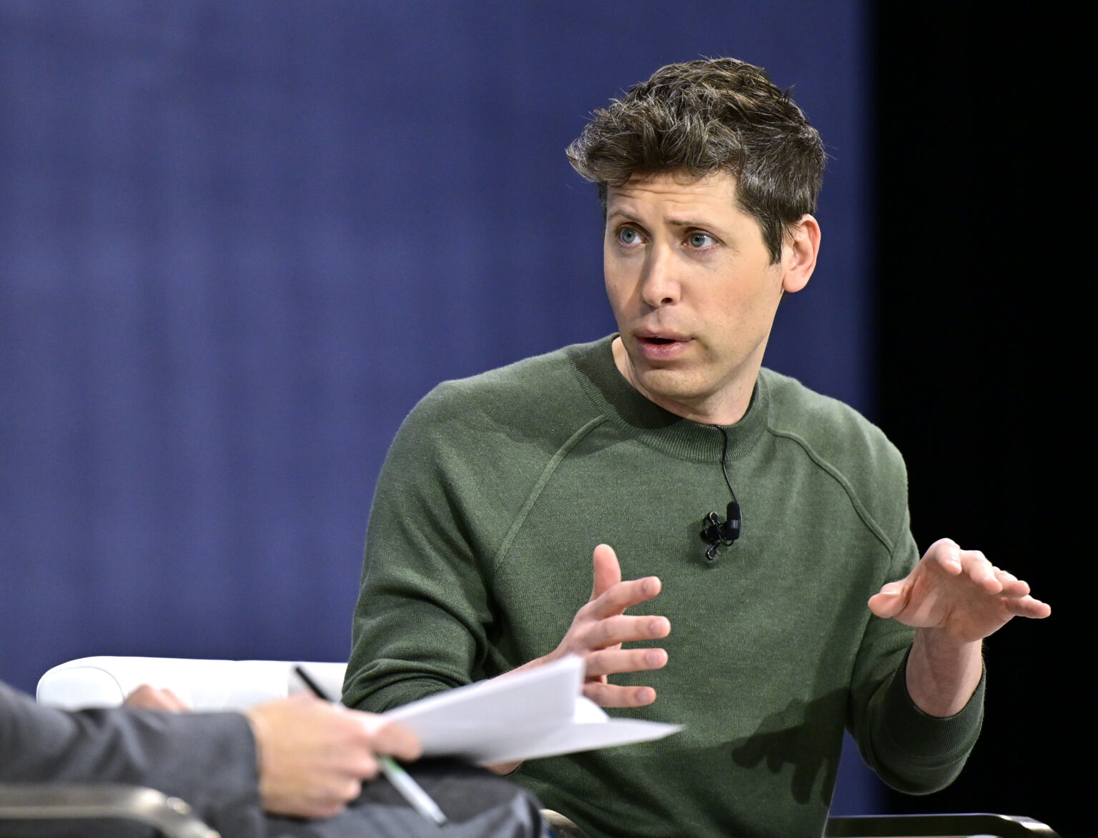Sam Altman says “we are now confident we know how to build AGI” - Ars ...