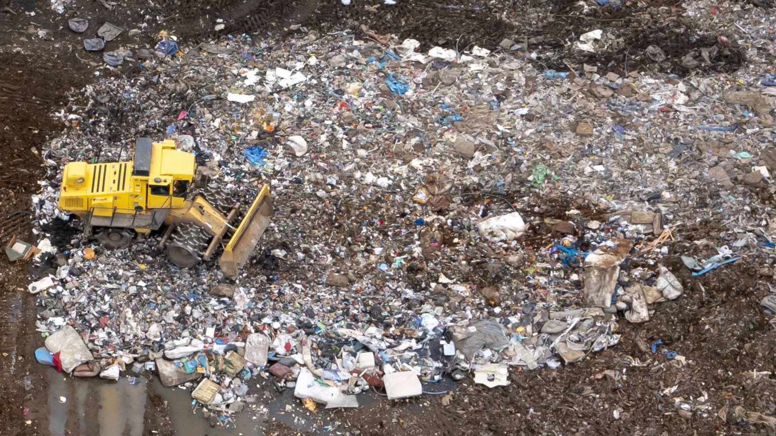 Judge ends man’s 11-year quest to dig up landfill and recover $765M in ...