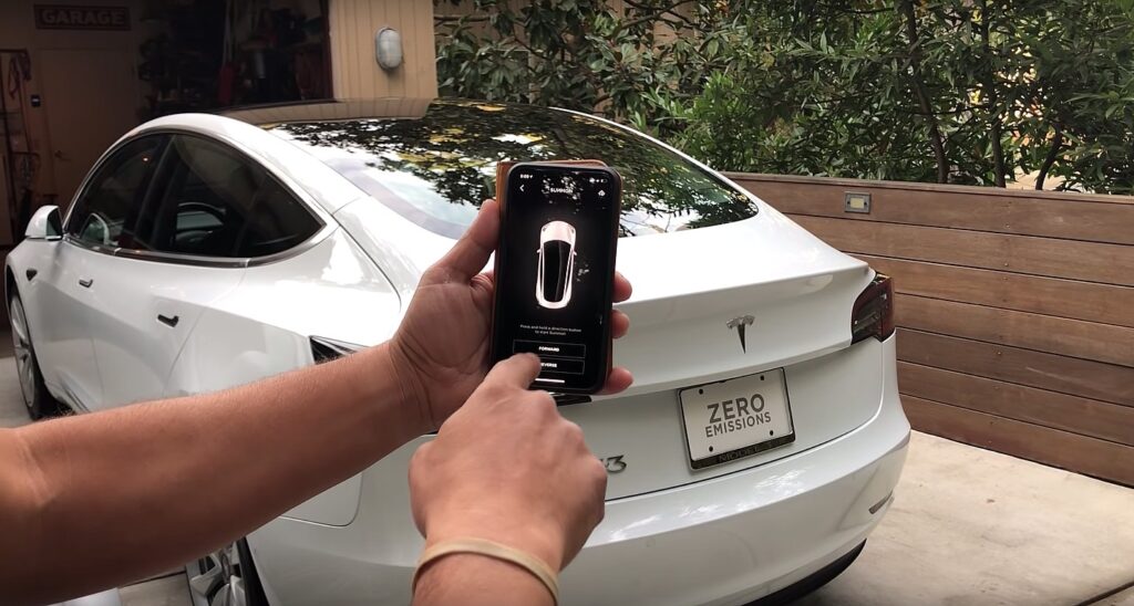 Tesla Summon under federal safety investigation - Ars Technica