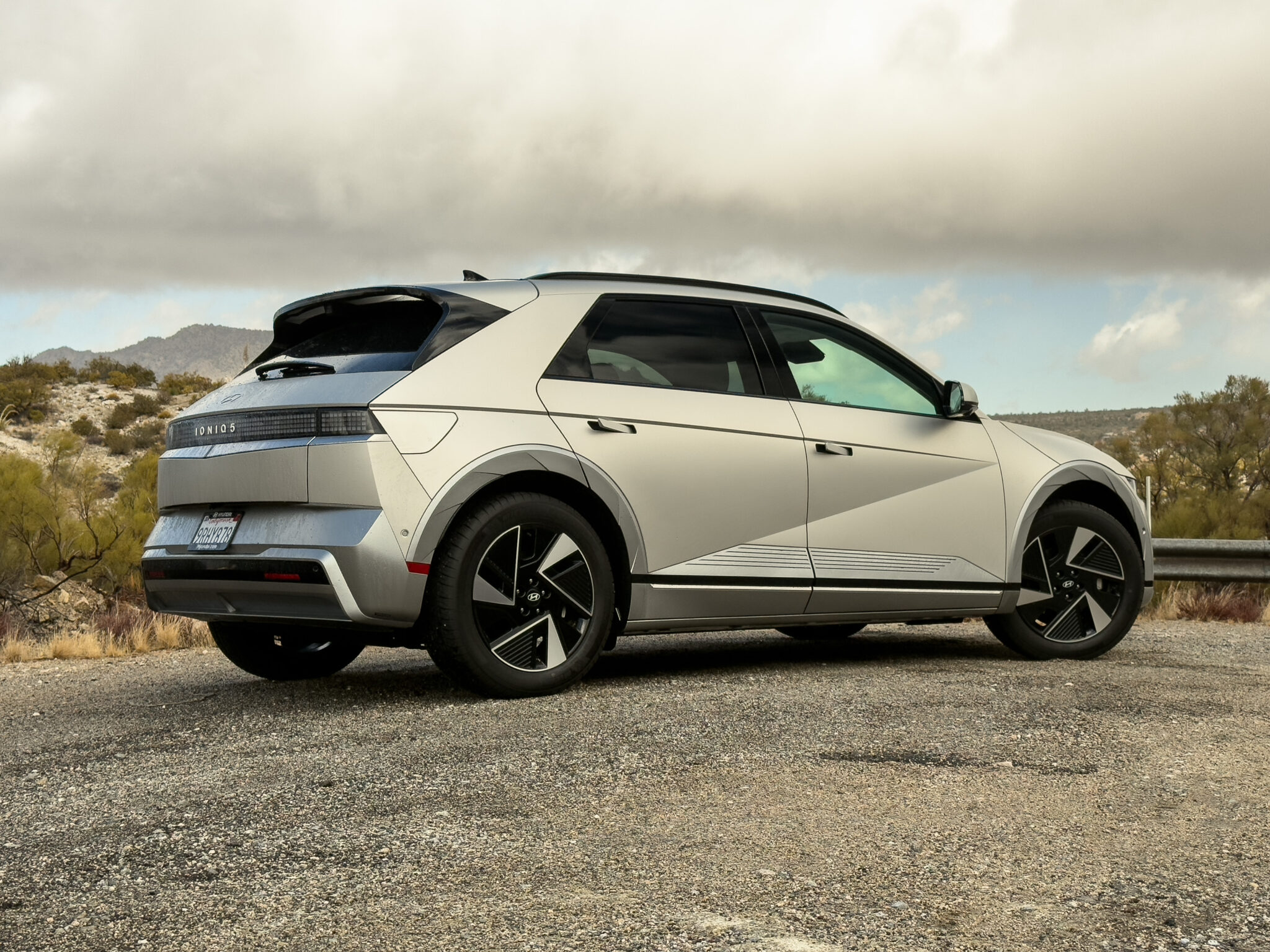 The 2025 Hyundai Ioniq 5: The best all-around EV just got better - Ars ...