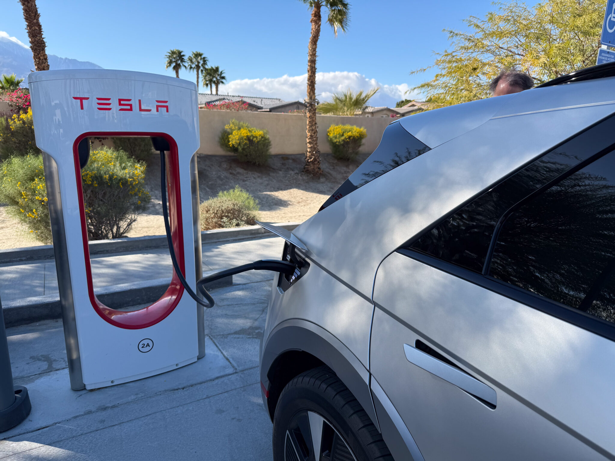 The 2025 Hyundai Ioniq 5: The best all-around EV just got better - Ars ...