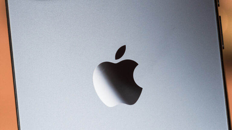 Apple pulls end-to-end encryption in UK, spurning backdoors for gov’t ...