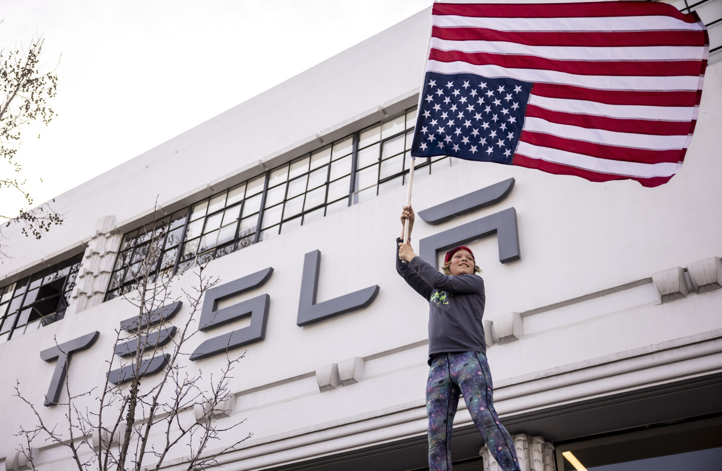 Protests, broken windows, even arson: Tesla’s massive Elon problem ...