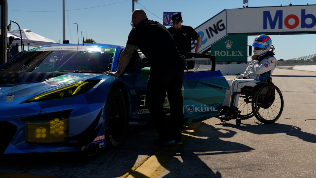 Racer with paraplegia successfully test drives Corvette with hand ...