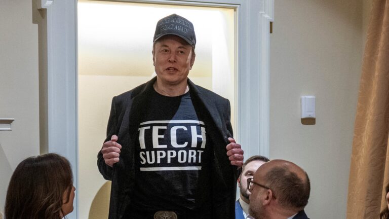 DOGE accesses federal payroll system and punishes employees who ...