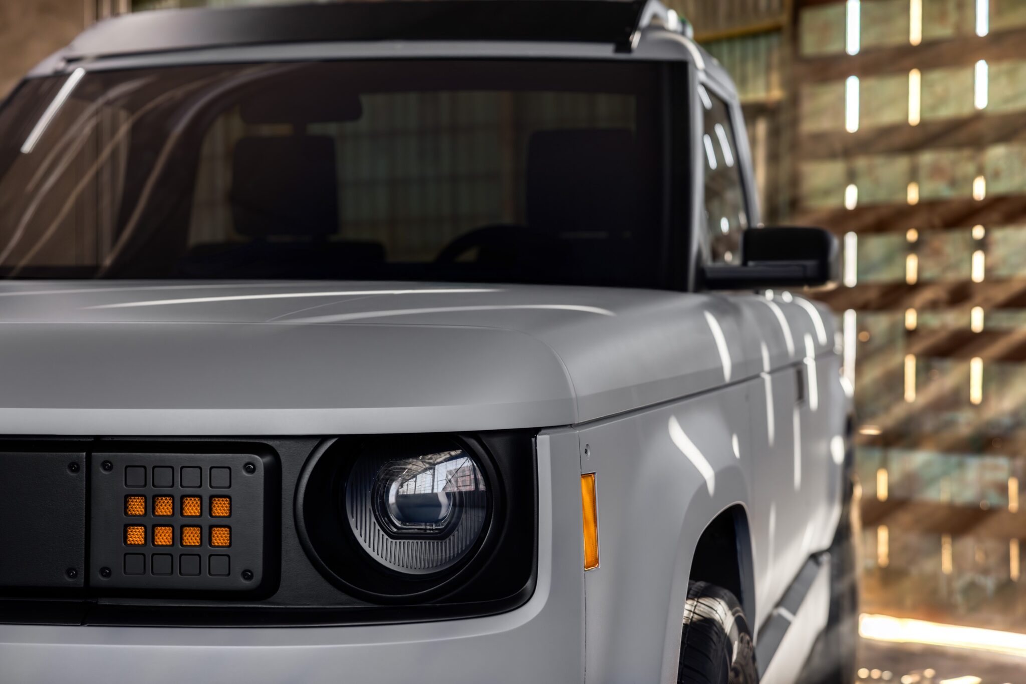 A $20,000 electric truck with manual windows and no screens? Meet Slate ...