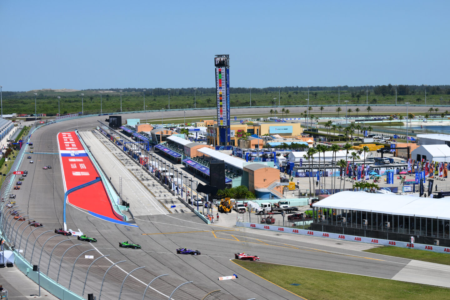 What happened when Formula E visited an American oval track? - Ars Technica