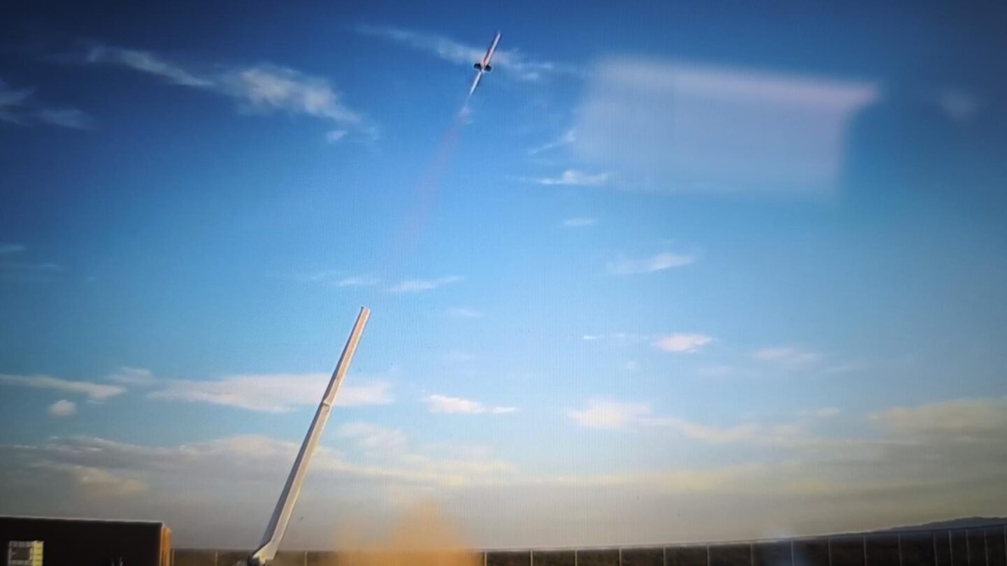 For the first time in the US, a rotating detonation rocket engine takes ...