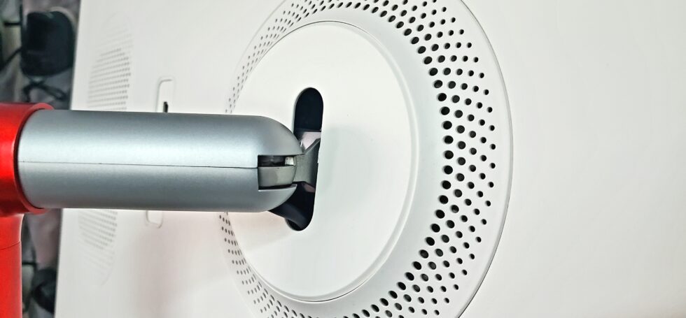 The curious rise of giant tablets on wheels - Ars Technica