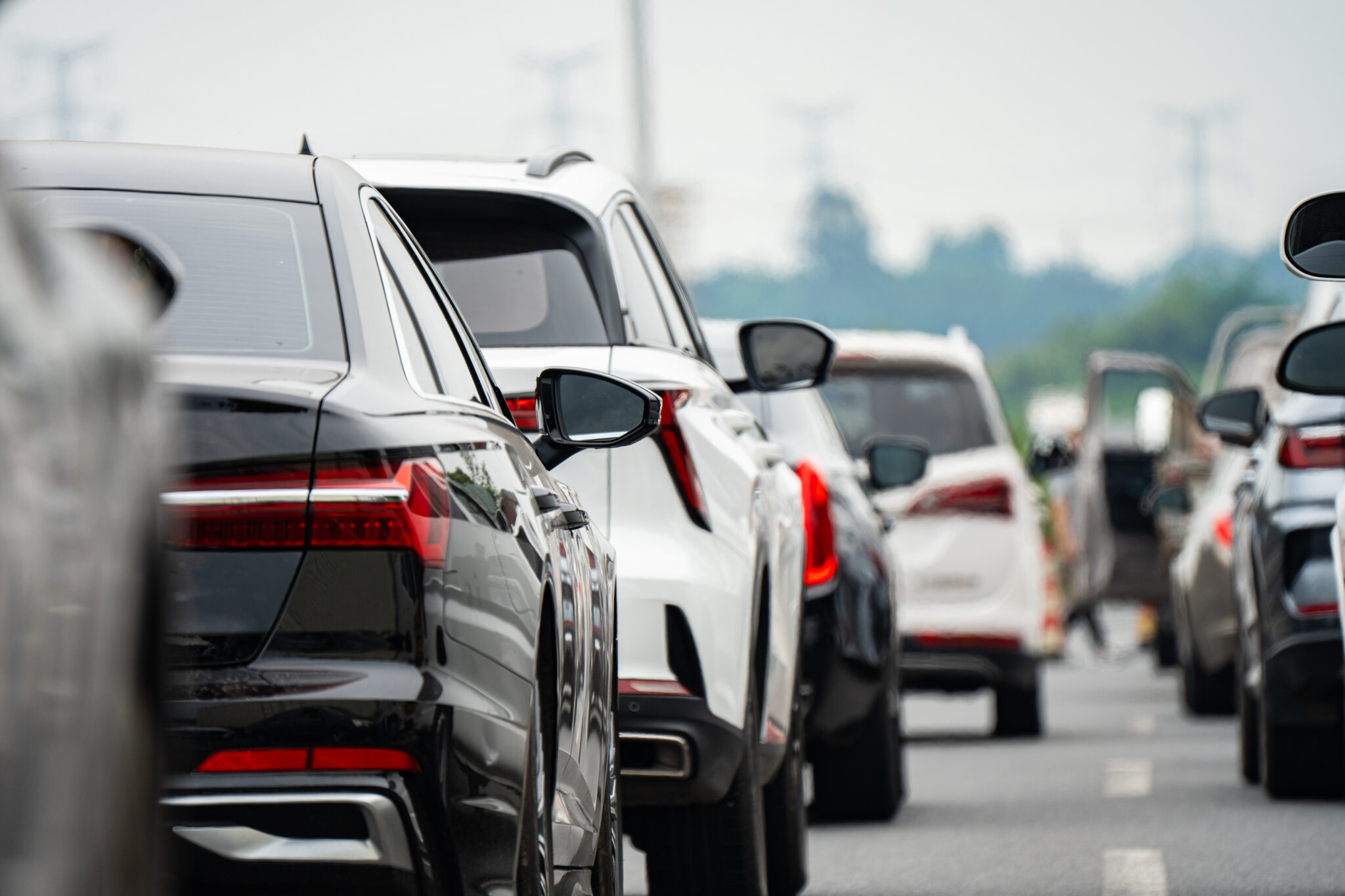 GOP intensifies war against EVs and efficient cars - Ars Technica