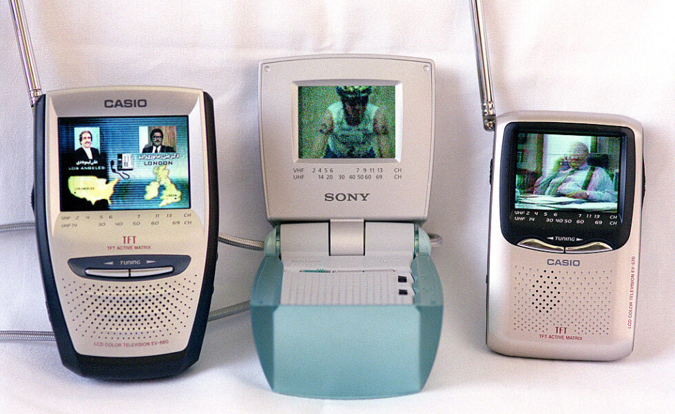 The curious rise of giant tablets on wheels - Ars Technica