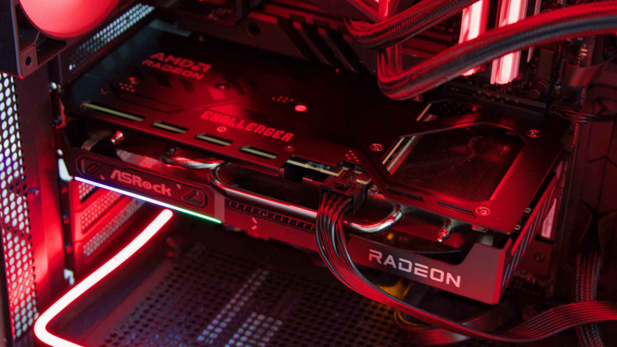 Review: At $349, AMD’s 16GB Radeon RX 9060 XT is the new midrange GPU ...