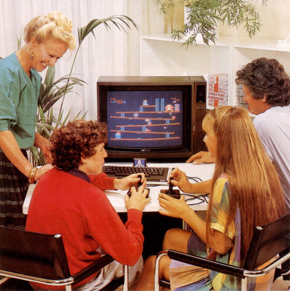 Polish engineer creates postage stamp-sized 1980s Atari computer - Ars ...