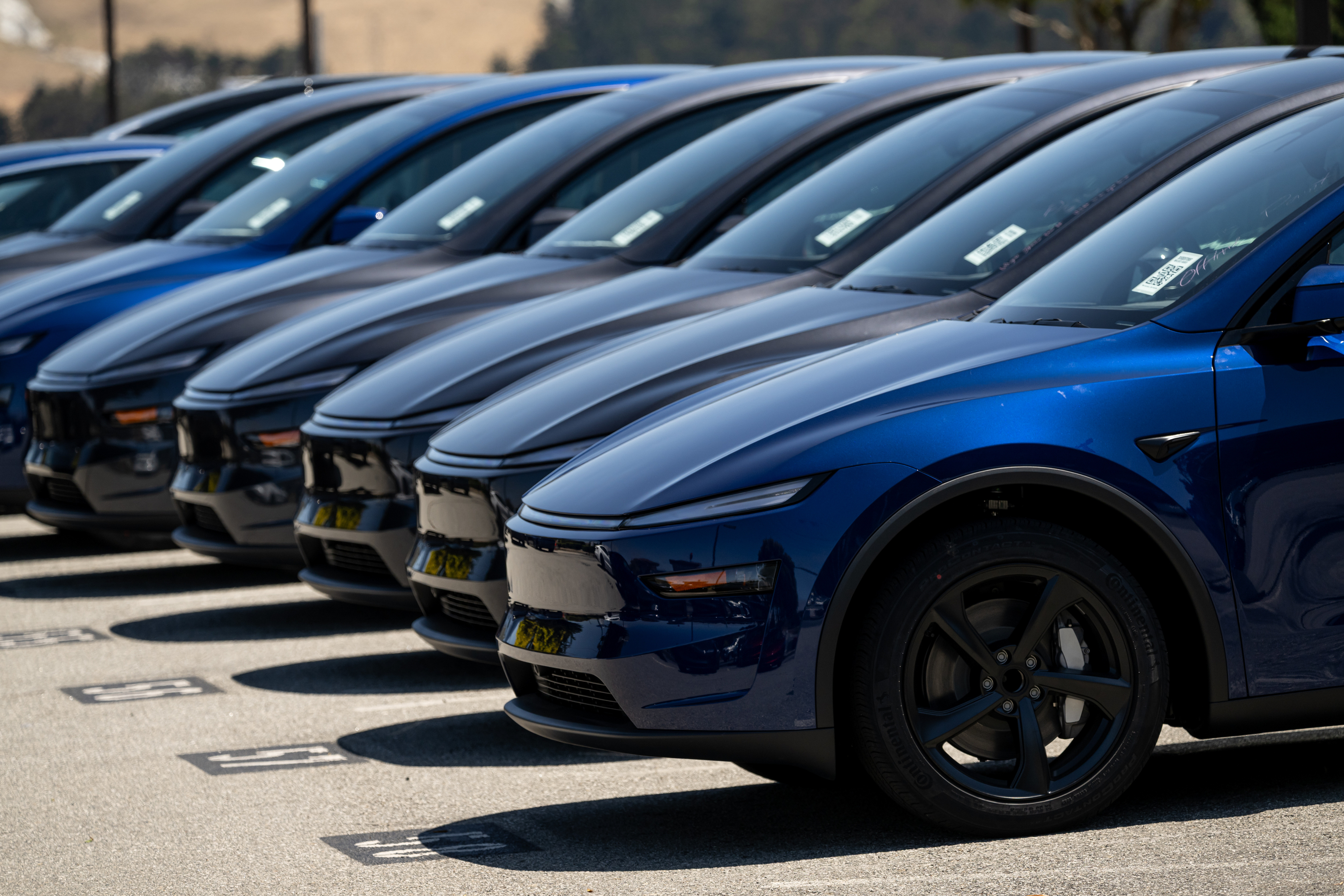 Tesla Q2 2025 sales dropped more than 13% year over year - Ars Technica