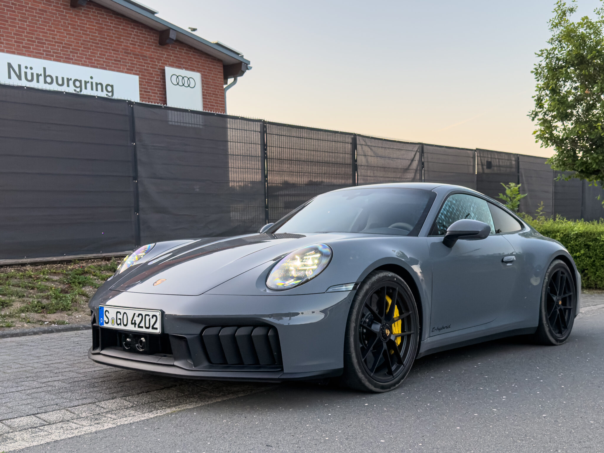 Porsche’s best daily driver 911? The 2025 Carrera GTS T-Hybrid review ...
