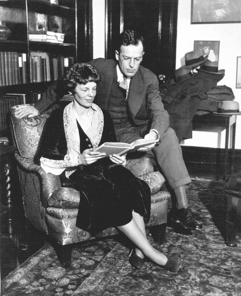 New Amelia Earhart bio delves into her unconventional marriage - Ars ...