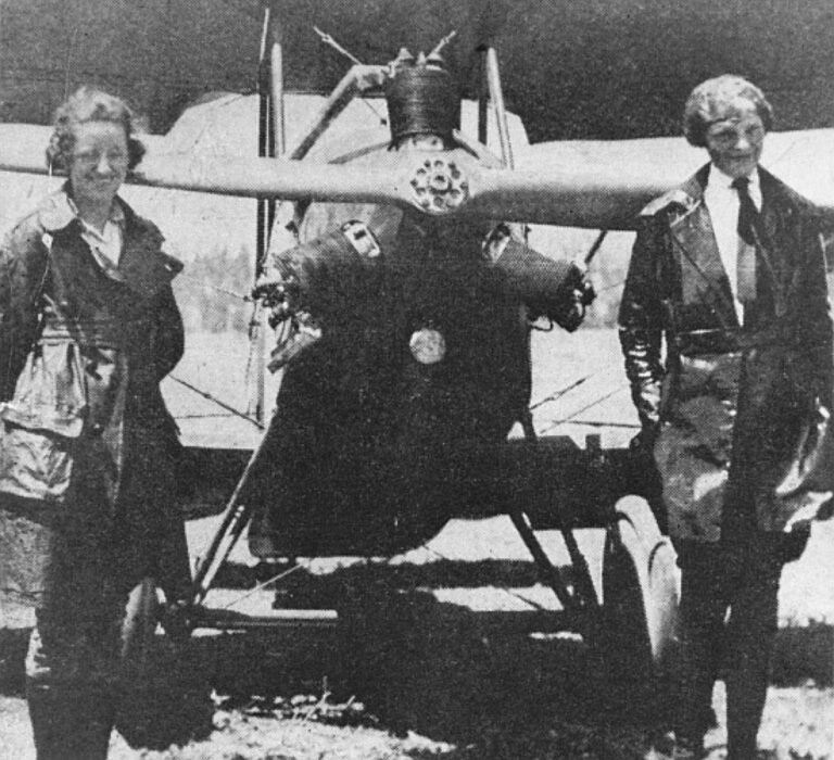 New Amelia Earhart bio delves into her unconventional marriage - Ars ...