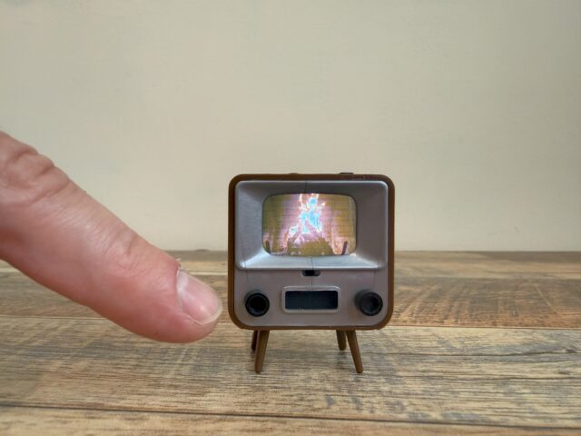 Video player looks like a 1-inch TV from the ’60s and is wondrous ...